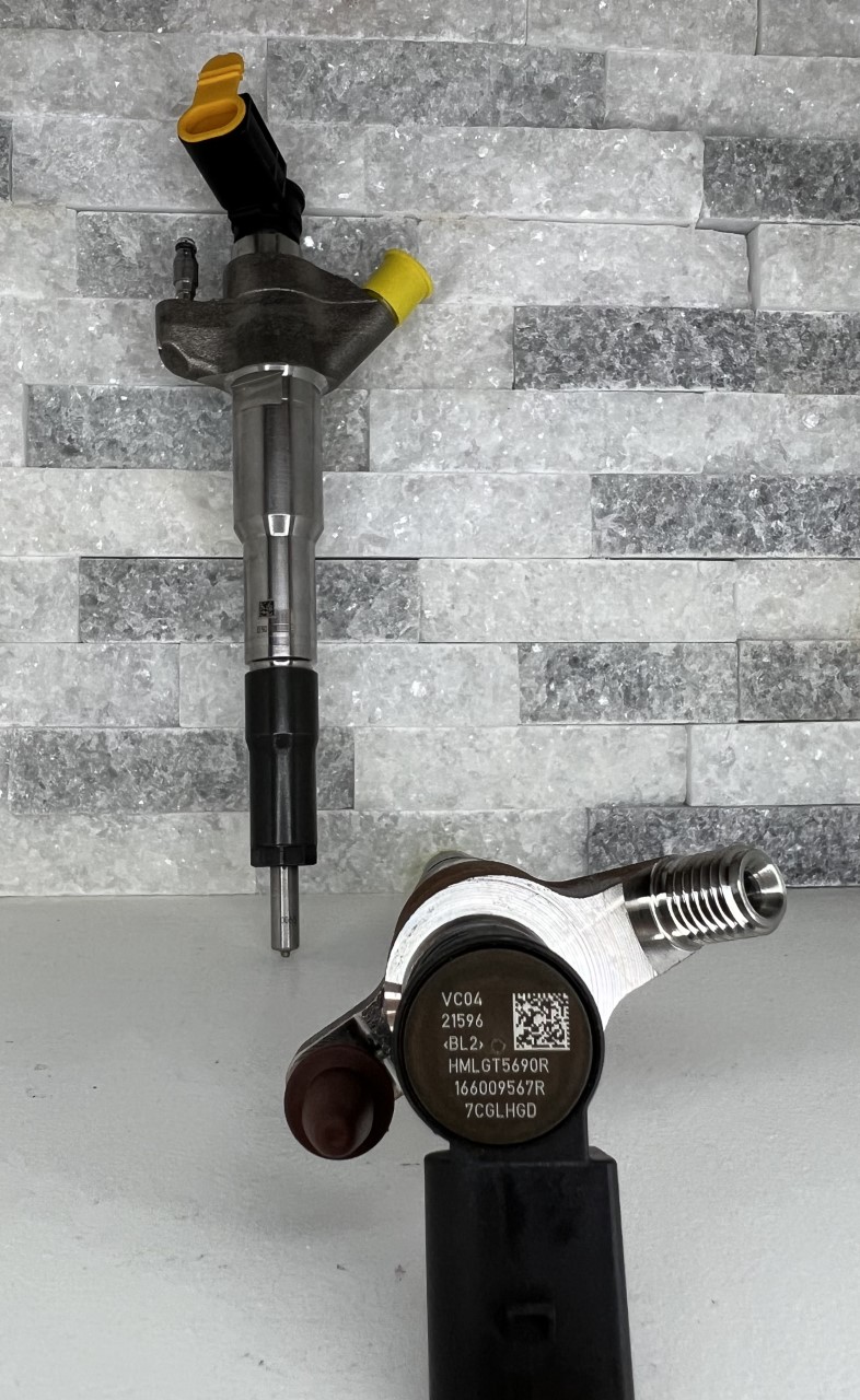 Injecteur NEUF 2.3 Renault NISSAN OPEL 166009567R - Injecteurs Toutes ...